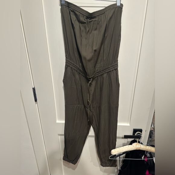Aritzia | Pants & Jumpsuits | Aritzia Jumpsuit | Poshmark